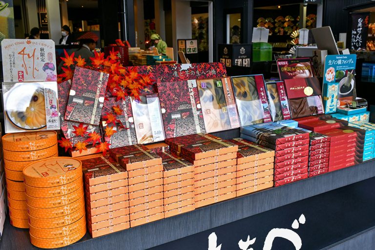 20 Typical Japanese Souvenirs to Buy in Japan - Your Japan