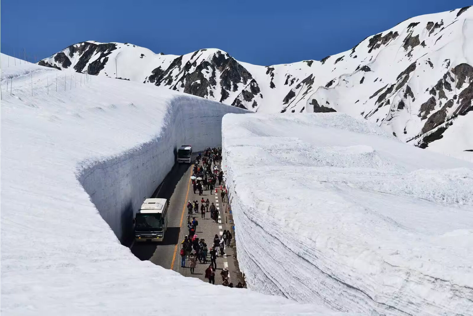 The Frozen Back of Japan: Surviving Winters in the Hokuriku Region ...